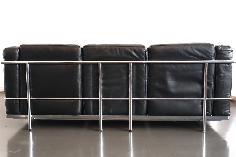 Le Corbusier LC2 Armchair + 3-Seat Sofa Set in Black Leather and Chrome ...
