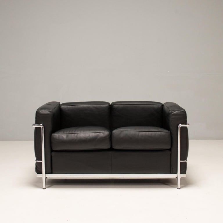 Le Corbusier LC2 Grand Confort 2-Seater Leather Sofa For Sale at 1stDibs