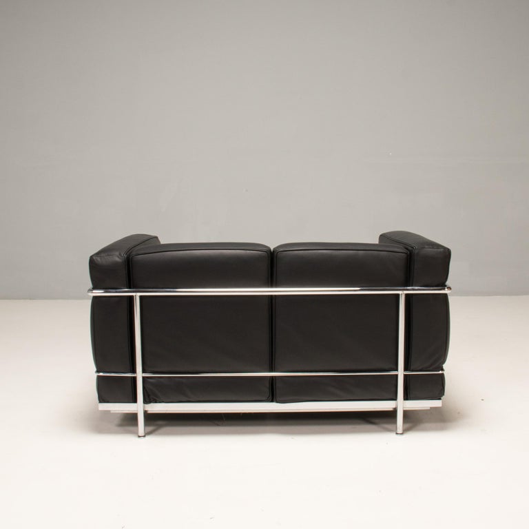 Le Corbusier LC2 Grand Confort 2-Seater Leather Sofa For Sale at 1stDibs