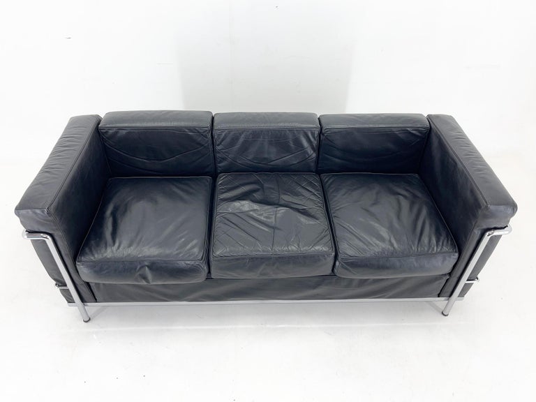 Le Corbusier LC3 Grand Comfort Style Black Leather and Chrome Living ...
