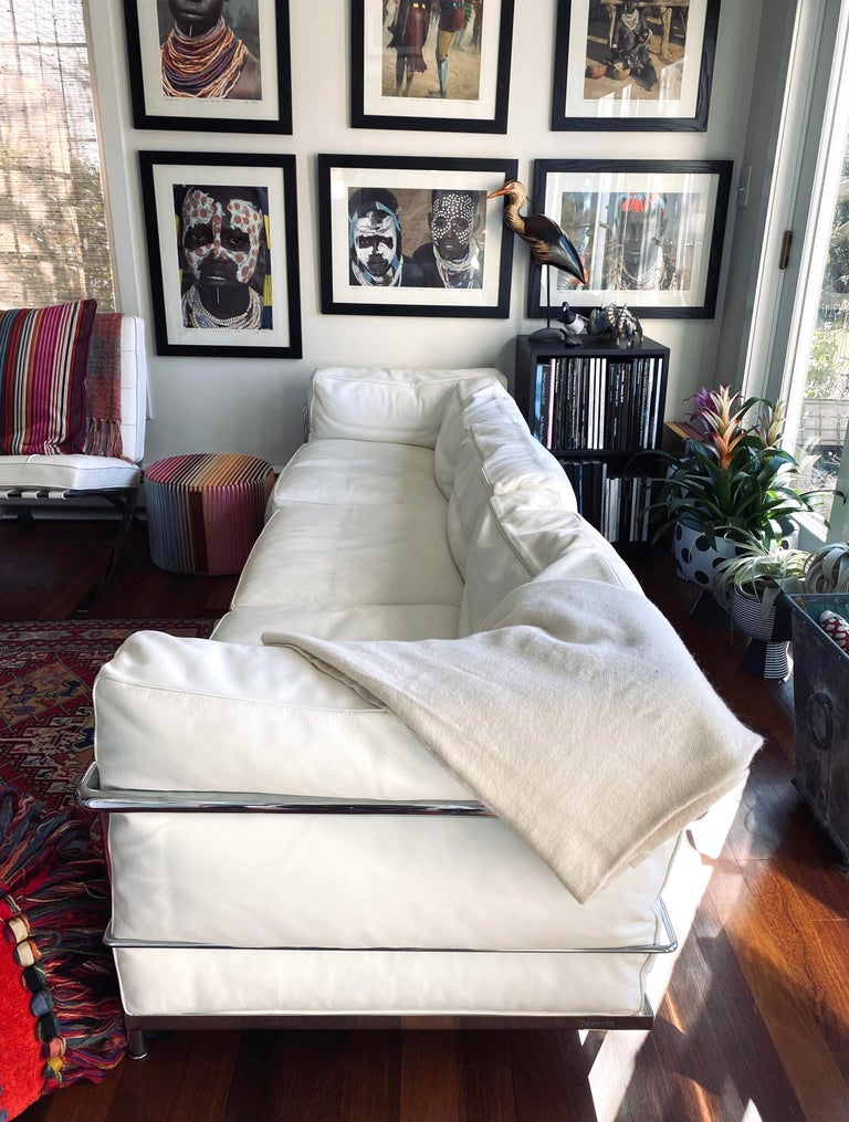 Le Corbusier LC3 Grand Confort 3-Seat Sofa, White Leather, Down ...
