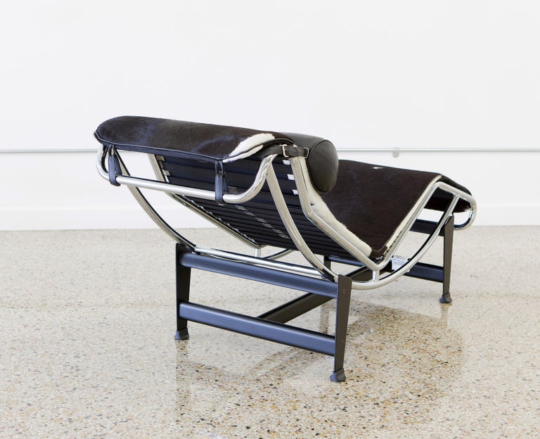 Le Corbusier LC4 Chaise with Chrome Frame, Natural Hide by Gordon ...