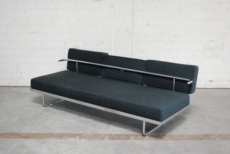 Le Corbusier LC5. F Daybed Sofa by Cassina, 1998 For Sale at 1stDibs