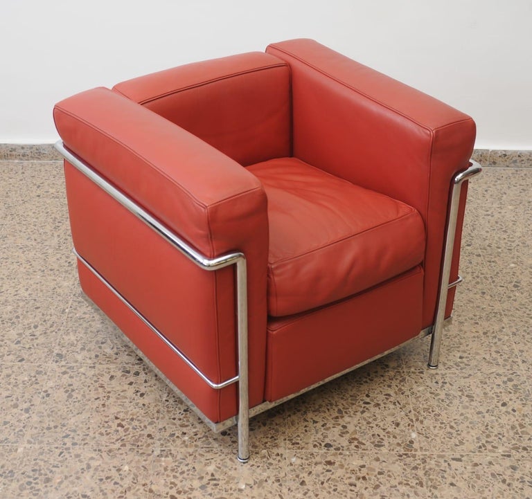 Le Corbusier Model LC2 Vintage Lounge Chair for Cassina For Sale at 1stDibs
