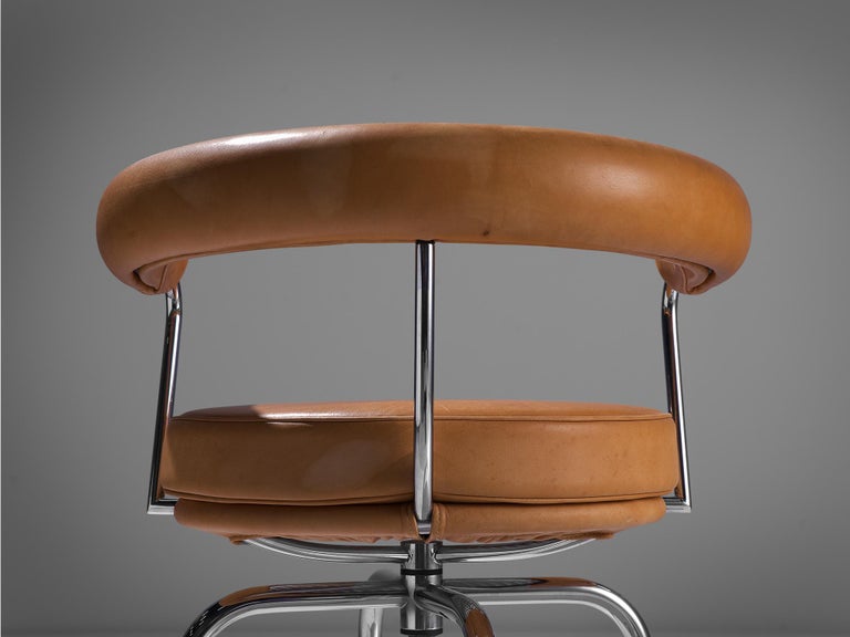 Le Corbusier, Perriand and Jeanneret LC7 Swivel Chair for Cassina For ...