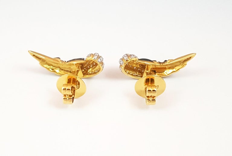 Le Phoenix Diamond Earrings set in 18K Gold Settings For Sale at 1stDibs