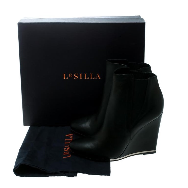 Le Silla Black Leather Wedge Ankle Boots Size 40 For Sale at 1stDibs