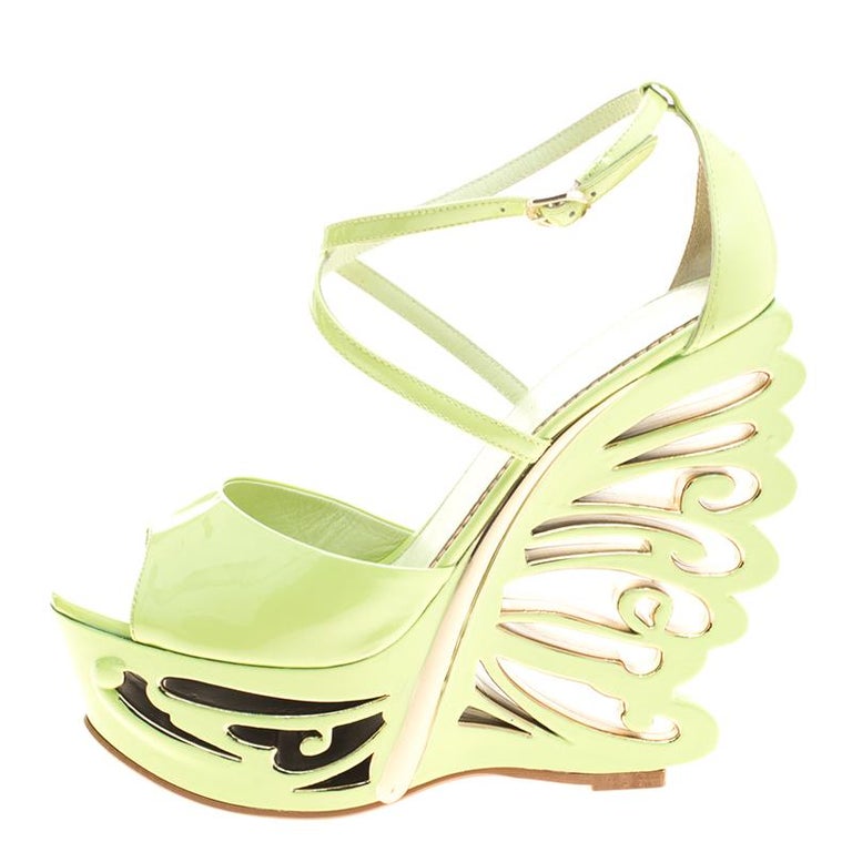 Le Silla Pistachio Green Patent Leather Butterfly Wedge Sandals Size 38 ...