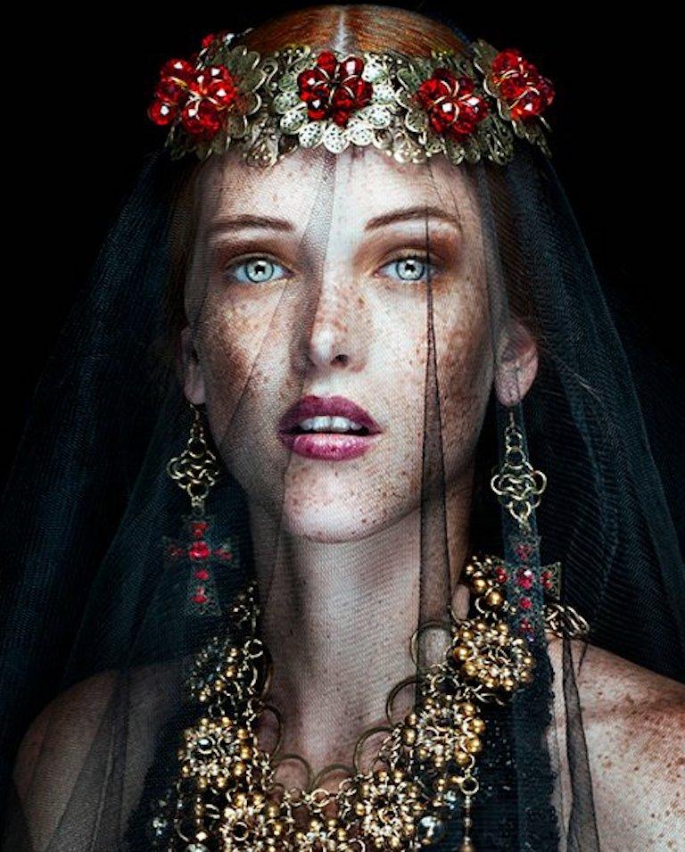 Lèa Bon - Immaculate, Portrait. Limited edition fashion color ...