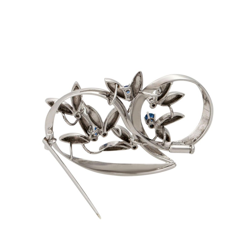 Leaf Brooch with 3 Diamonds For Sale at 1stDibs