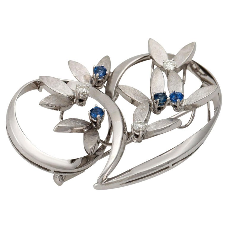 Leaf Brooch with 3 Diamonds For Sale at 1stDibs
