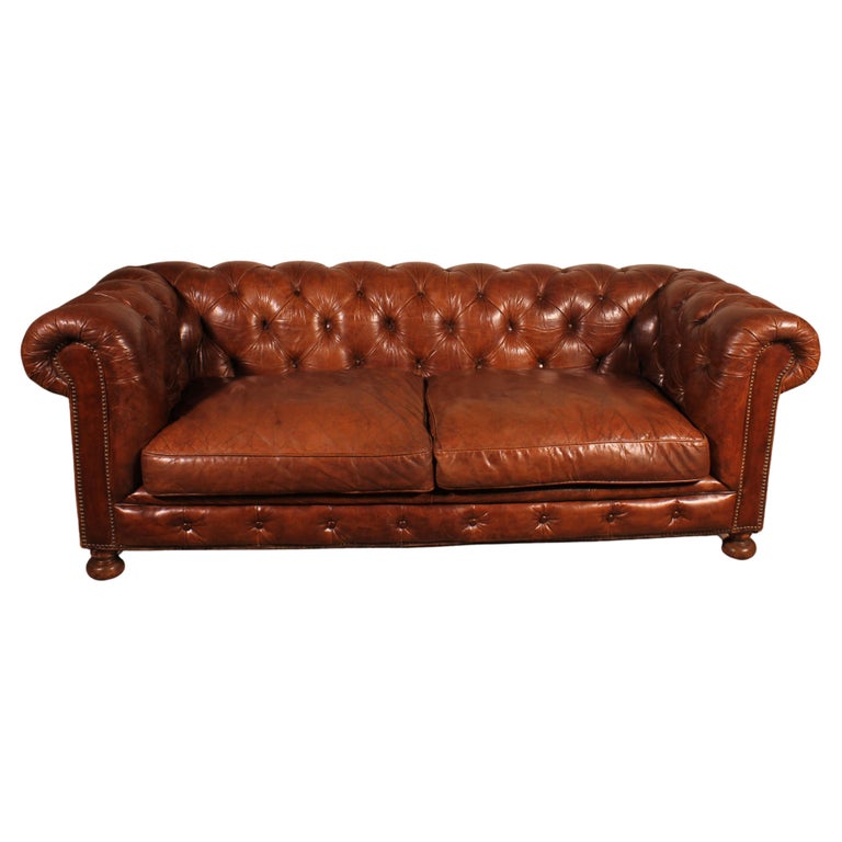 Leder Chesterfield Sofa aus Leder im Angebot bei 1stDibs