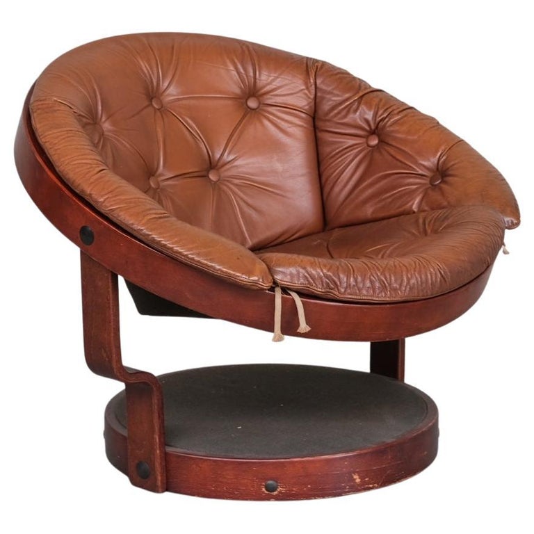 Leather Mid-Century Lounge Chair by Odmund Vad at 1stDibs