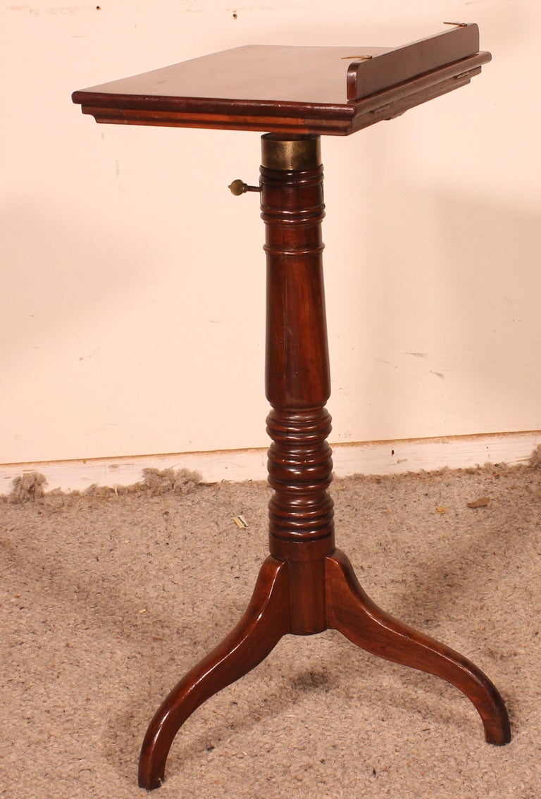 Lectern in Mahogany, 19 ° Century For Sale at 1stDibs
