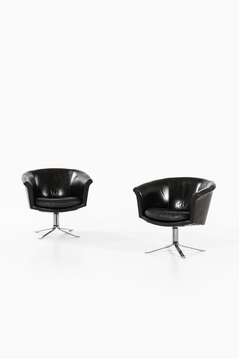 Lennart Bender Easy Chairs Produced in Sweden For Sale at 1stDibs