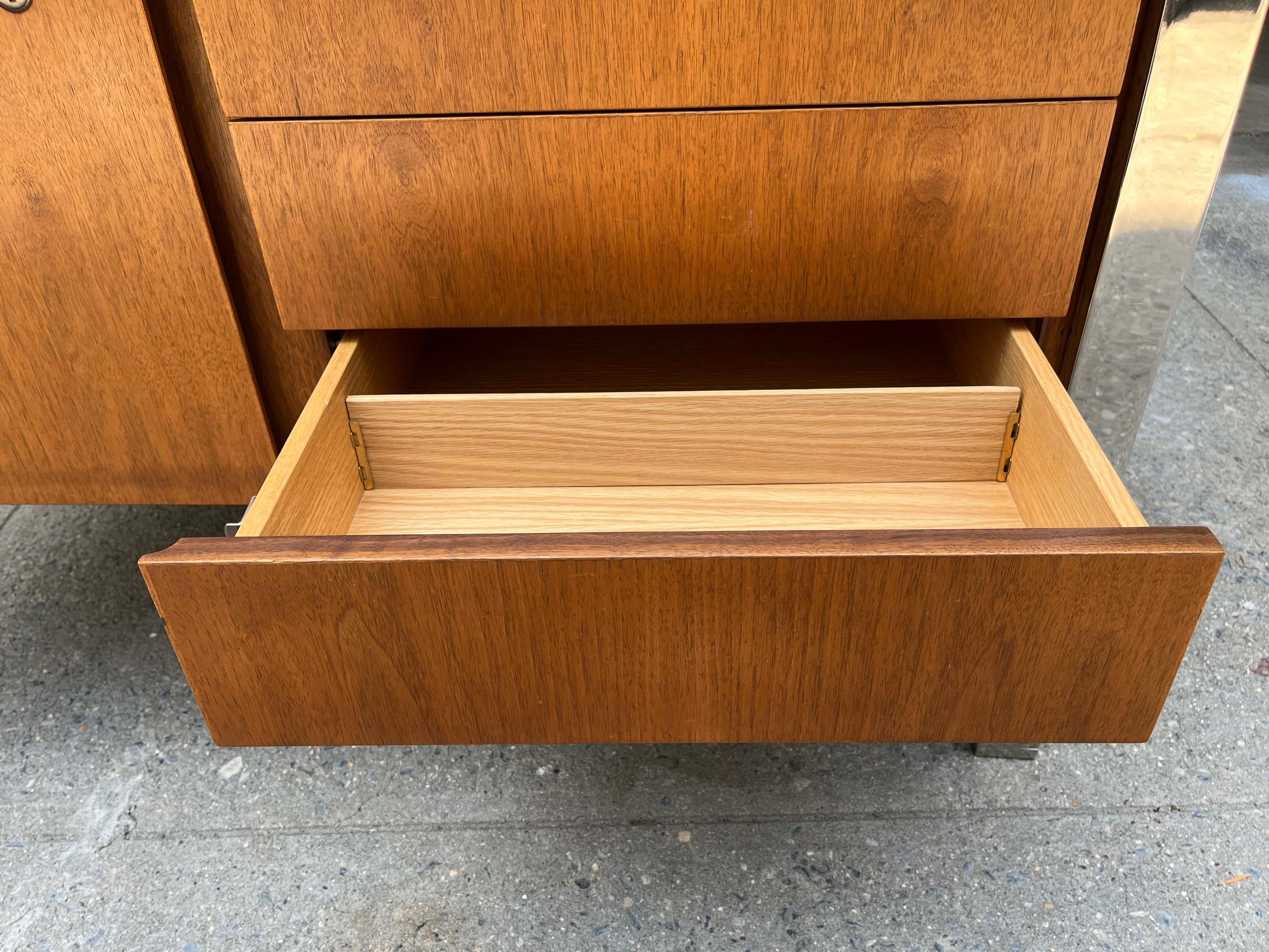 Leon Rosen for Pace Collection Chrome and Wood Credenza For Sale at 1stDibs