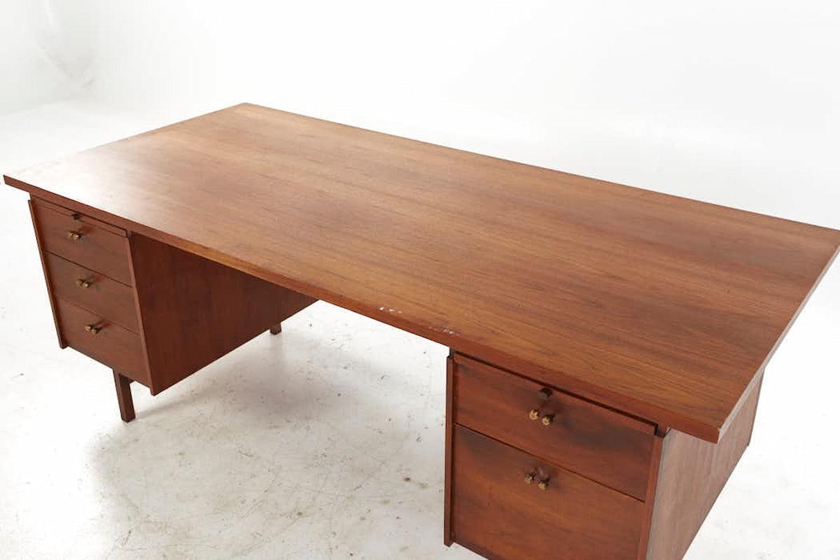 Leopold Mid Century Walnut Executive Desk For Sale at 1stDibs