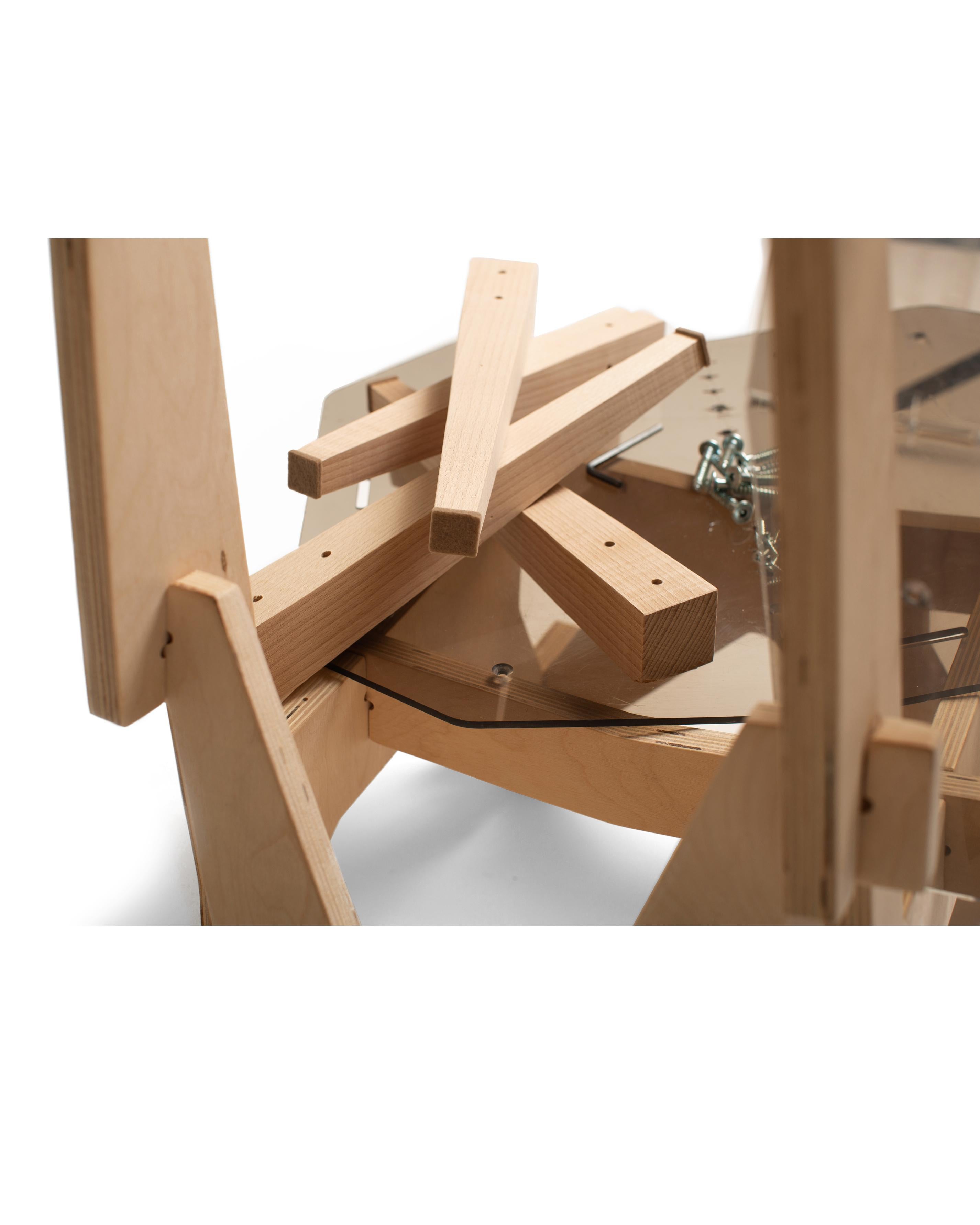 Lese chair, an unique flat-packed sculptured object For Sale at 1stDibs