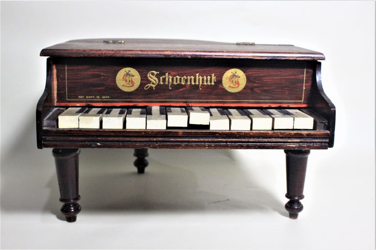 Liberace Autographed Vintage Schoenhut Toy Grand Piano For Sale at 1stDibs