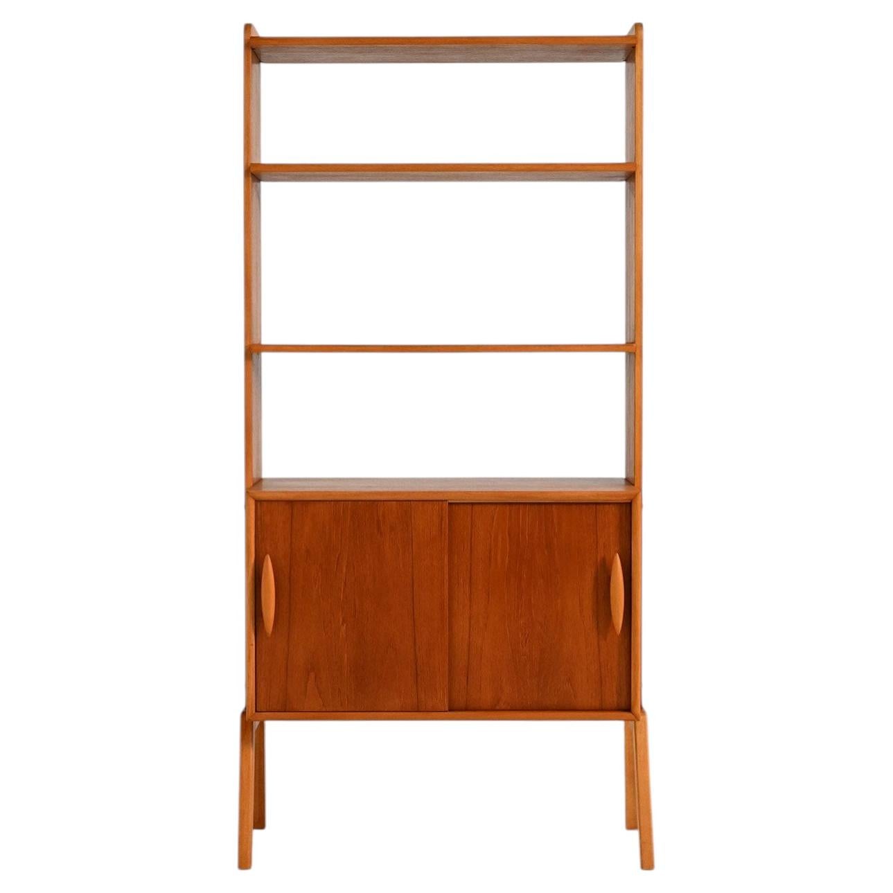Scandinavian teak bookcase, 1950s/60s For Sale at 1stDibs