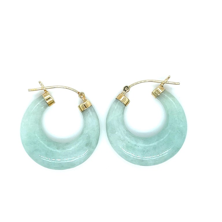 Light Green Jade Hoops in 10k Yellow Gold For Sale at 1stDibs