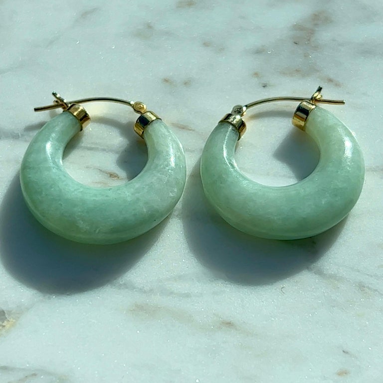 Light Green Jade Hoops in 10k Yellow Gold For Sale at 1stDibs
