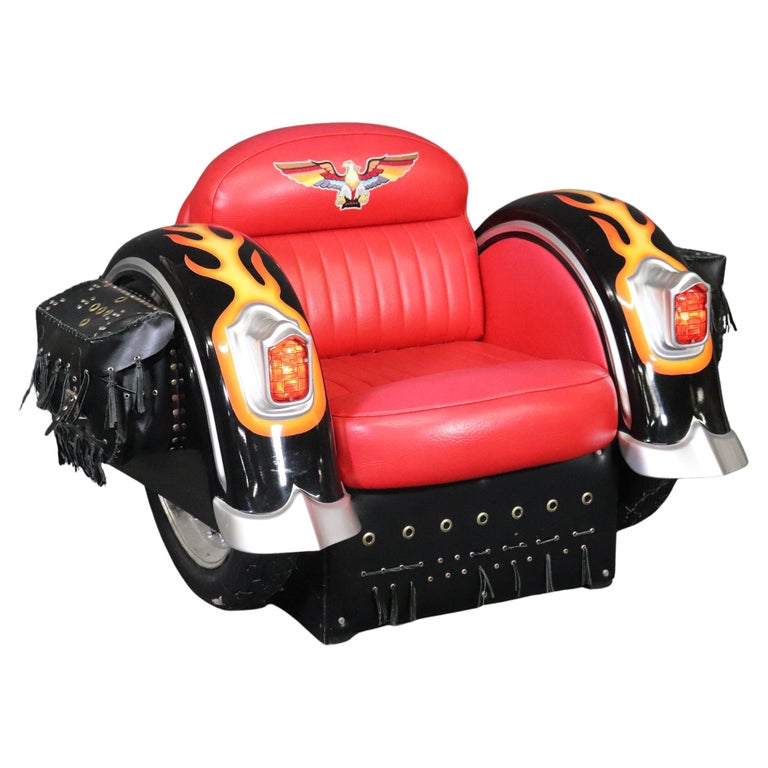 Fauteuil club de moto vintage éclairé avec motif d'aigle et de flammes ...