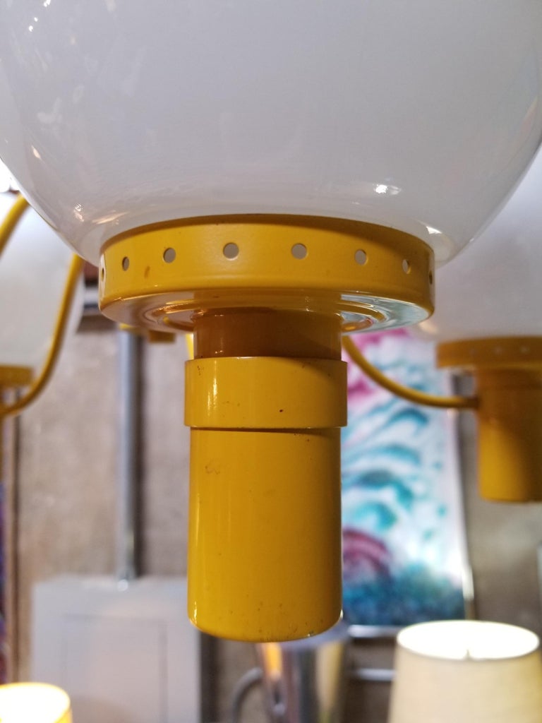 Lightolier Yellow Chandelier, Mid-Century Modern For Sale at 1stDibs