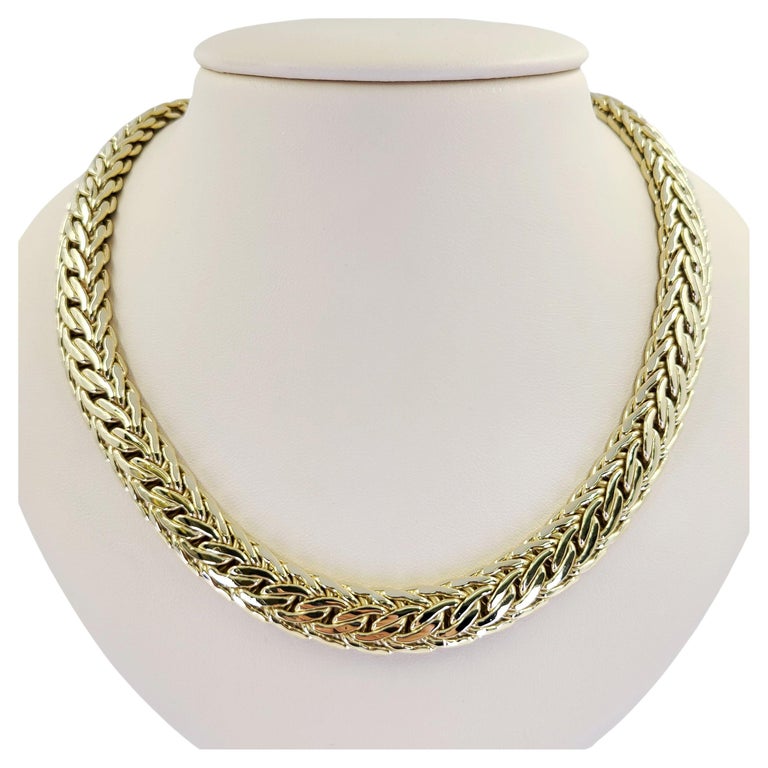Lightweight Yellow Gold Woven Collar Necklace For Sale at 1stDibs