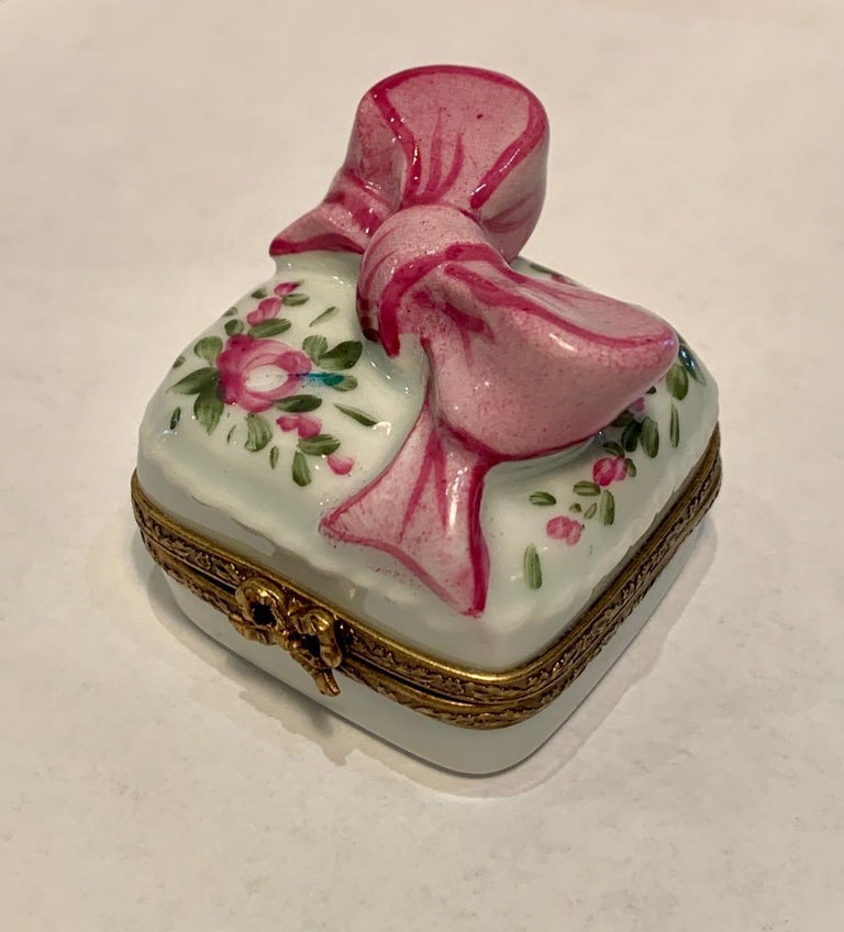 Limoges France Hand Painted "Gift Wrapped Present" Bow Top Porcelain ...