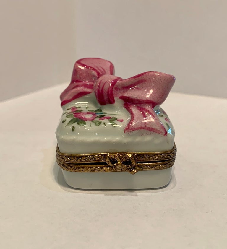 Limoges France Hand Painted "Gift Wrapped Present" Bow Top Porcelain ...