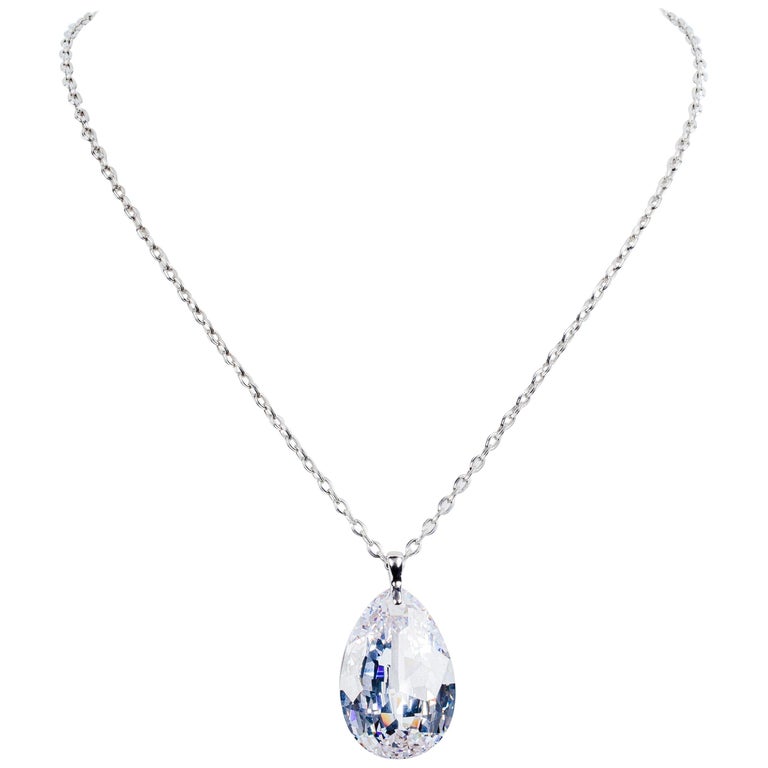 Link Necklace in White Gold with Faceted Treated Crystal Drop Motif For ...