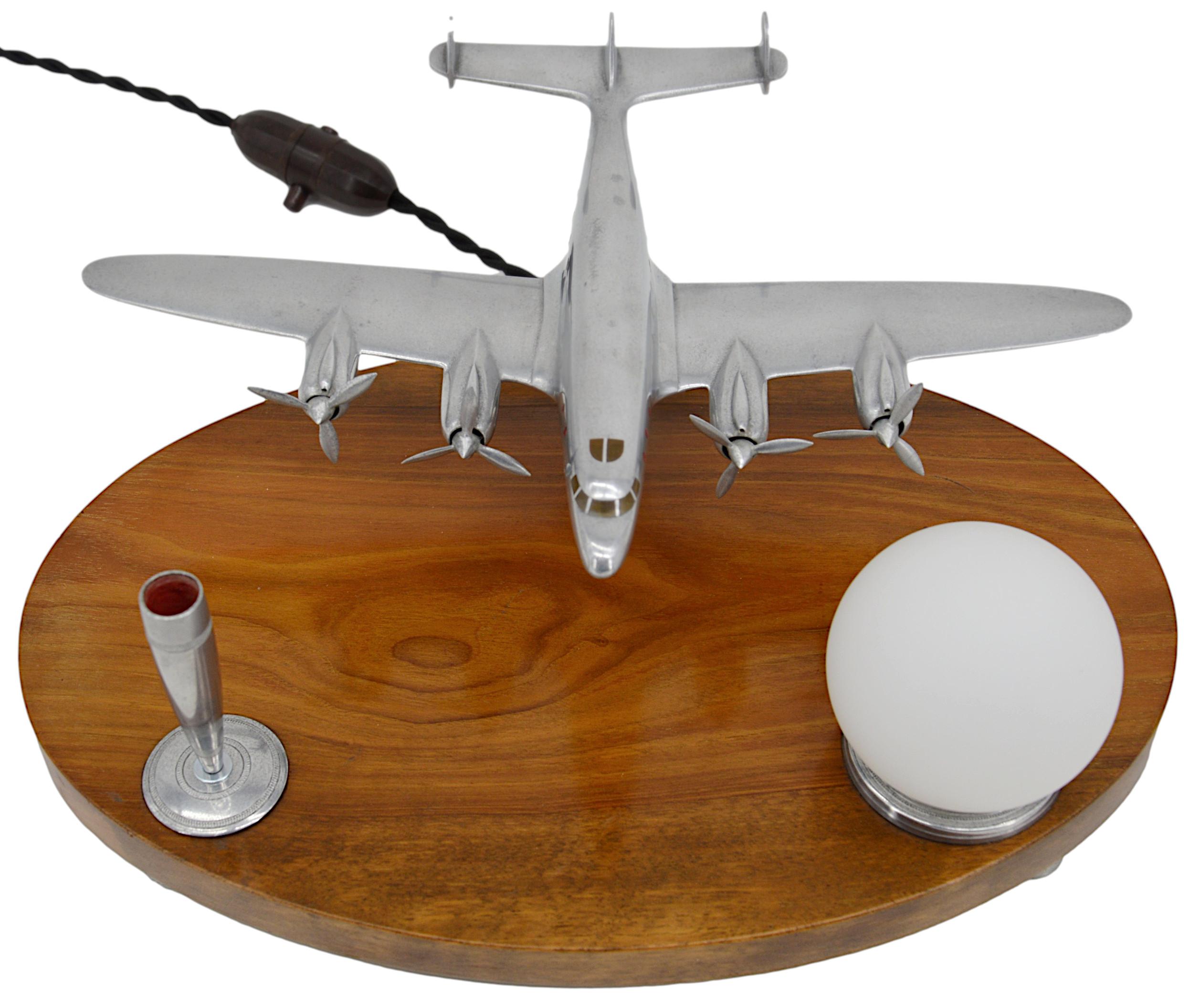 Lockheed Constellation Desk Lamp, Late 1940s For Sale at 1stDibs