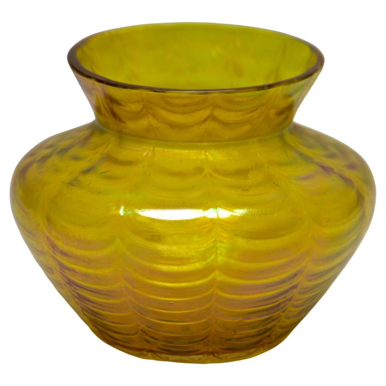 Loetz Art Nouveau vase whit Details of Irradiated glass 1900s For Sale ...