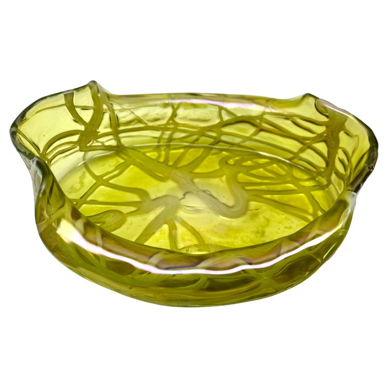 Loetz Art Nouveau Vide Poch Whit Details of Irradiated Glass, 1900s For ...
