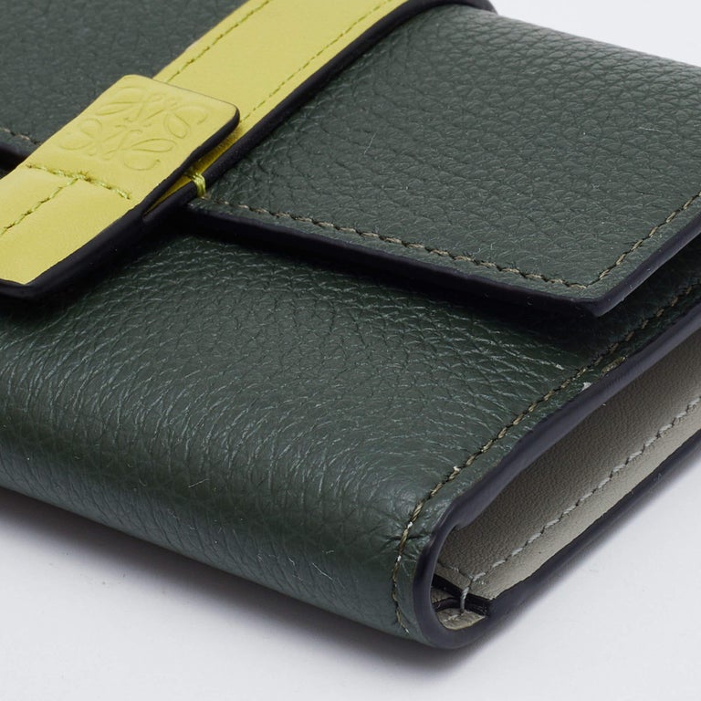 Loewe Green/Yellow Leather Trifold Wallet For Sale at 1stDibs