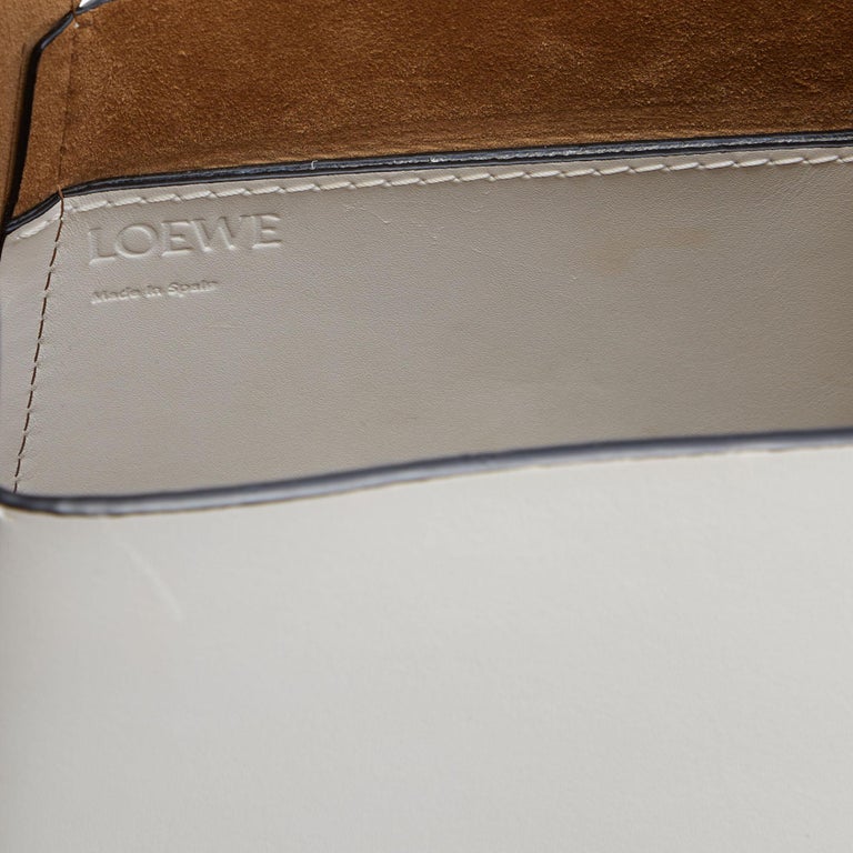 Loewe White Leather Bamboo Bucket Bag at 1stDibs