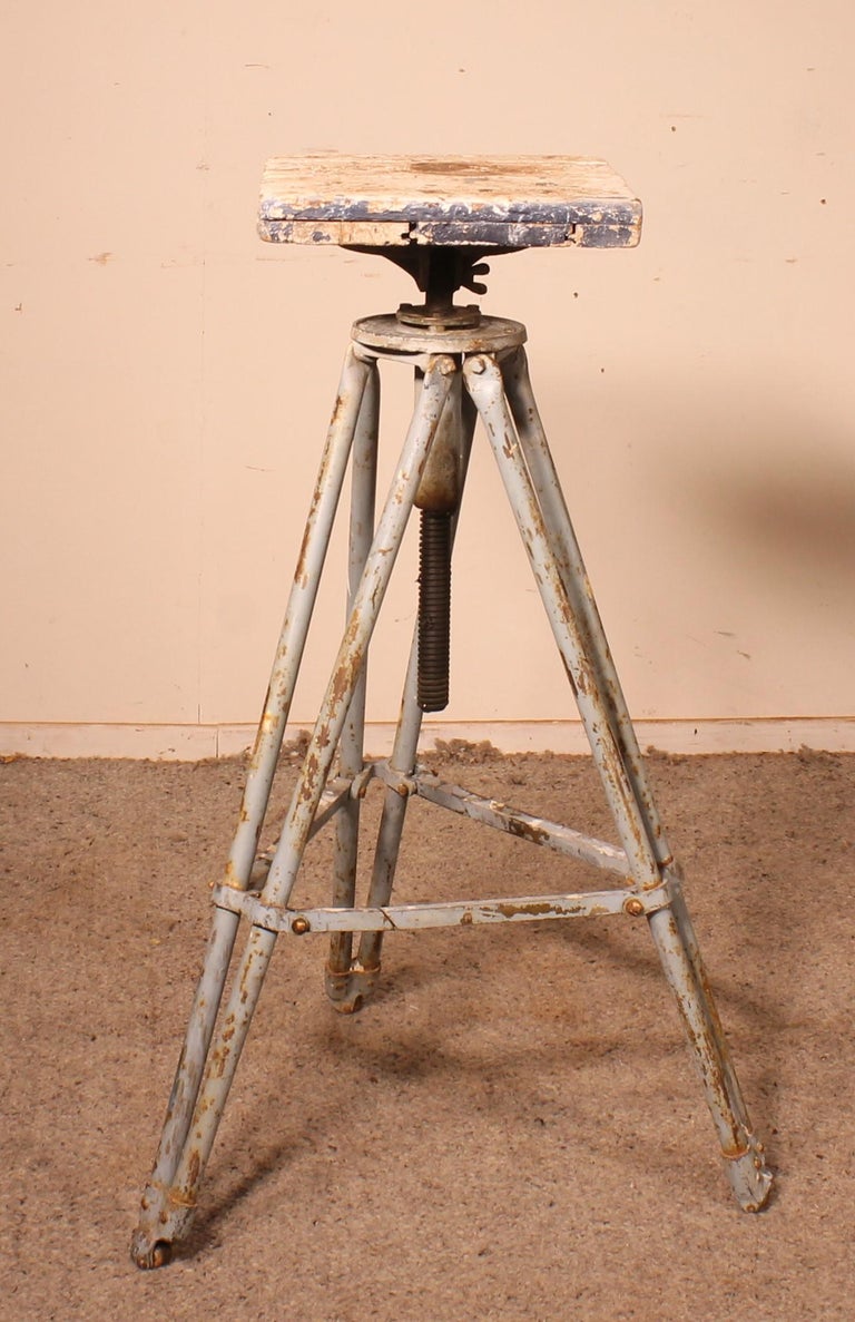 London Industrial Column/stand From The 50's For Sale at 1stDibs