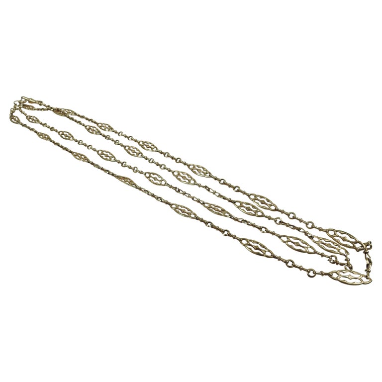 Long and Beautiful Antique French 18k Yellow Gold Chain For Sale at 1stDibs