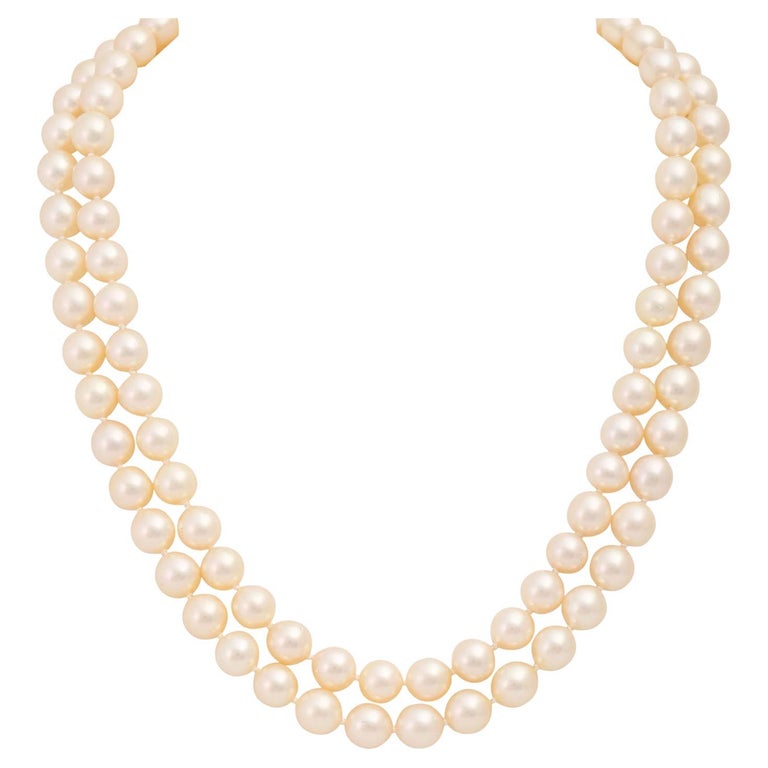 Long Pearl Necklace For Sale at 1stDibs