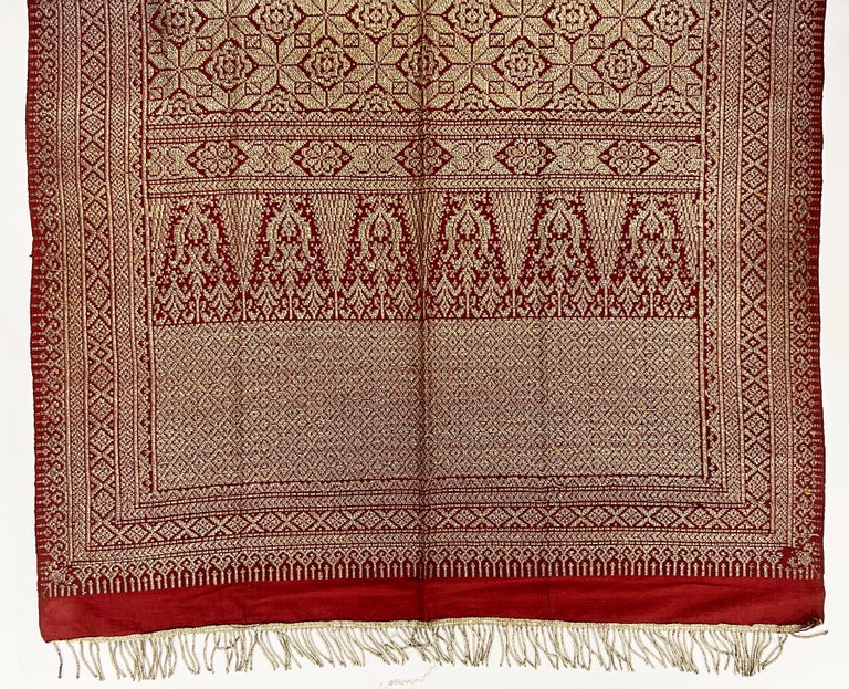 Long Silk and Metal Thread Textile, India, 19th Century For Sale at 1stDibs