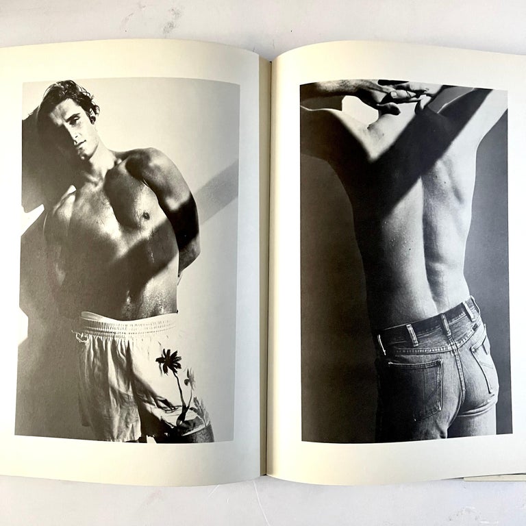 Looking Good A Guide for Men – Charles Hix and Bruce Weber 1st edition 1977 For Sale at 1stDibs