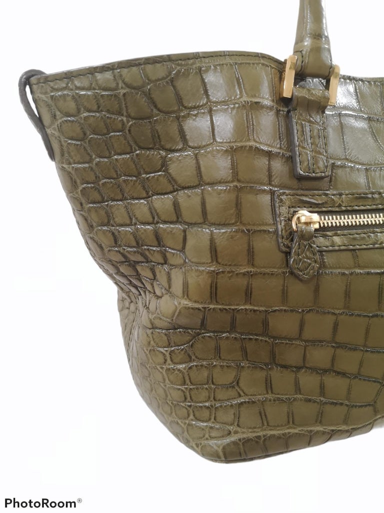 Loro Piana Bellevue military green croco Tote Bag For Sale at 1stDibs