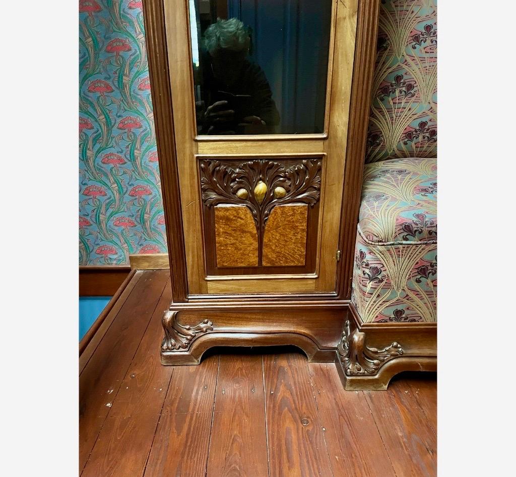 Louis Majorelle Signed Corner Bibliothéque de Présentation art Nouveau ...