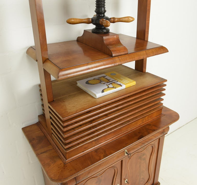 Louis Philippe Chest of Drawers with Laundry Press / Spindle Press ...