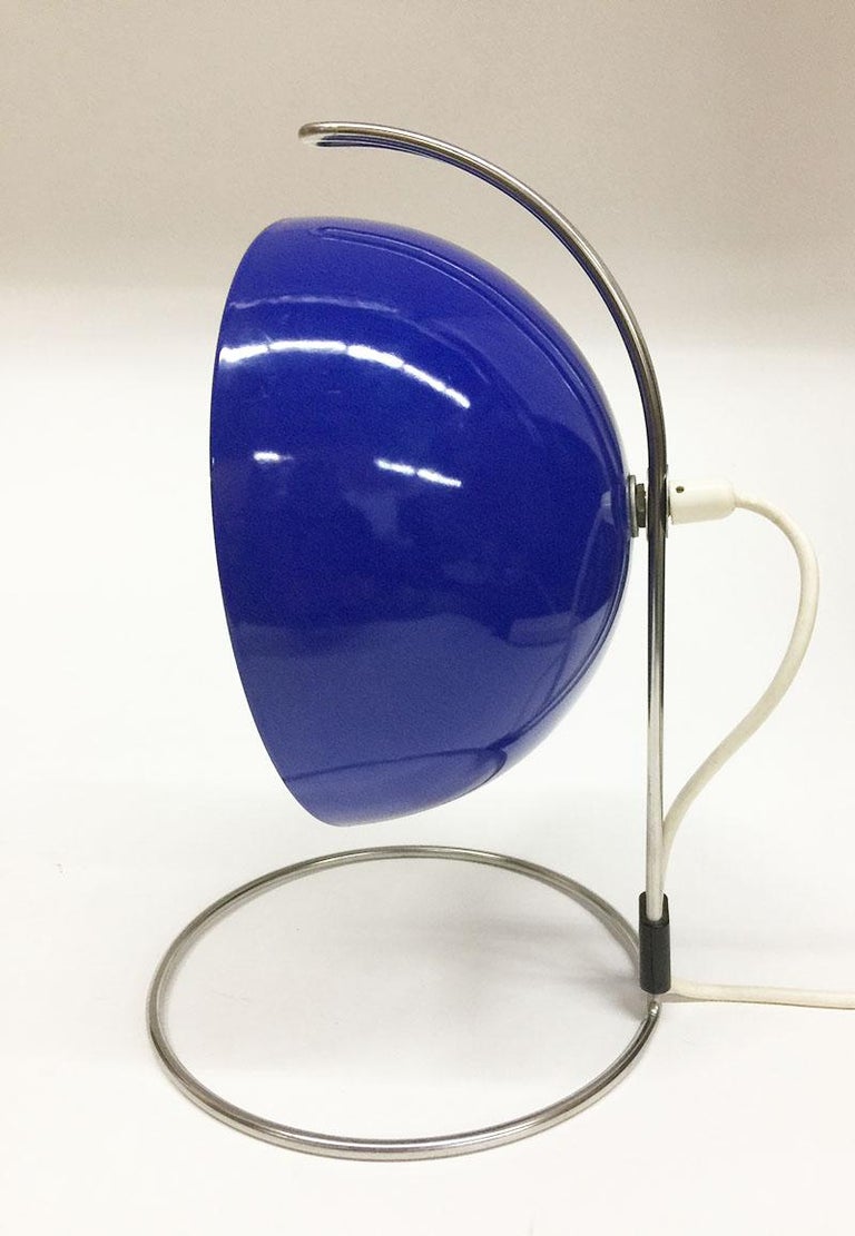 Louis Poulsen VP4 "Flower Pot" Blue Enameled Table Lamp at 1stDibs