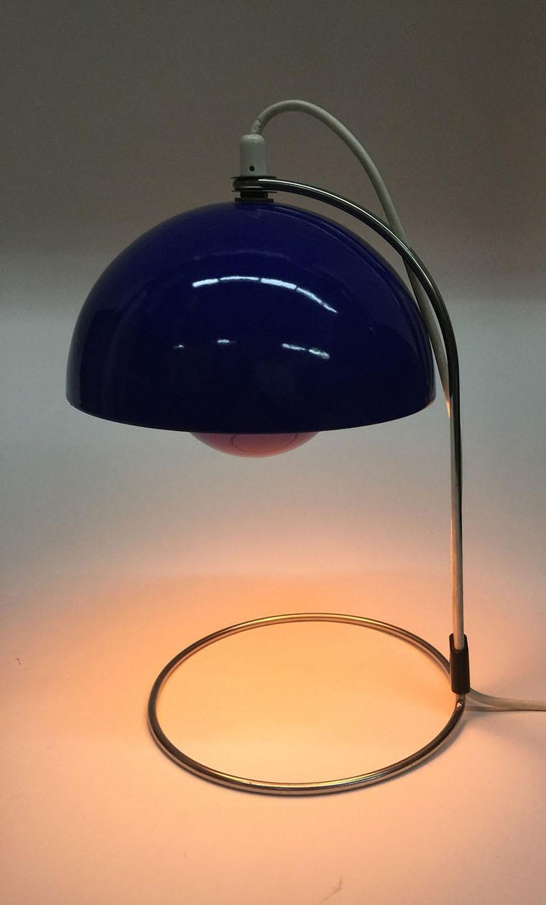 Louis Poulsen VP4 "Flower Pot" Blue Enameled Table Lamp at 1stDibs