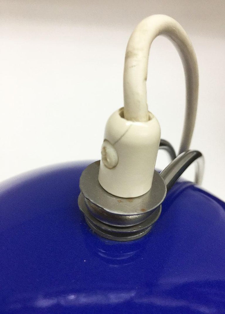 Louis Poulsen VP4 "Flower Pot" Blue Enameled Table Lamp at 1stDibs