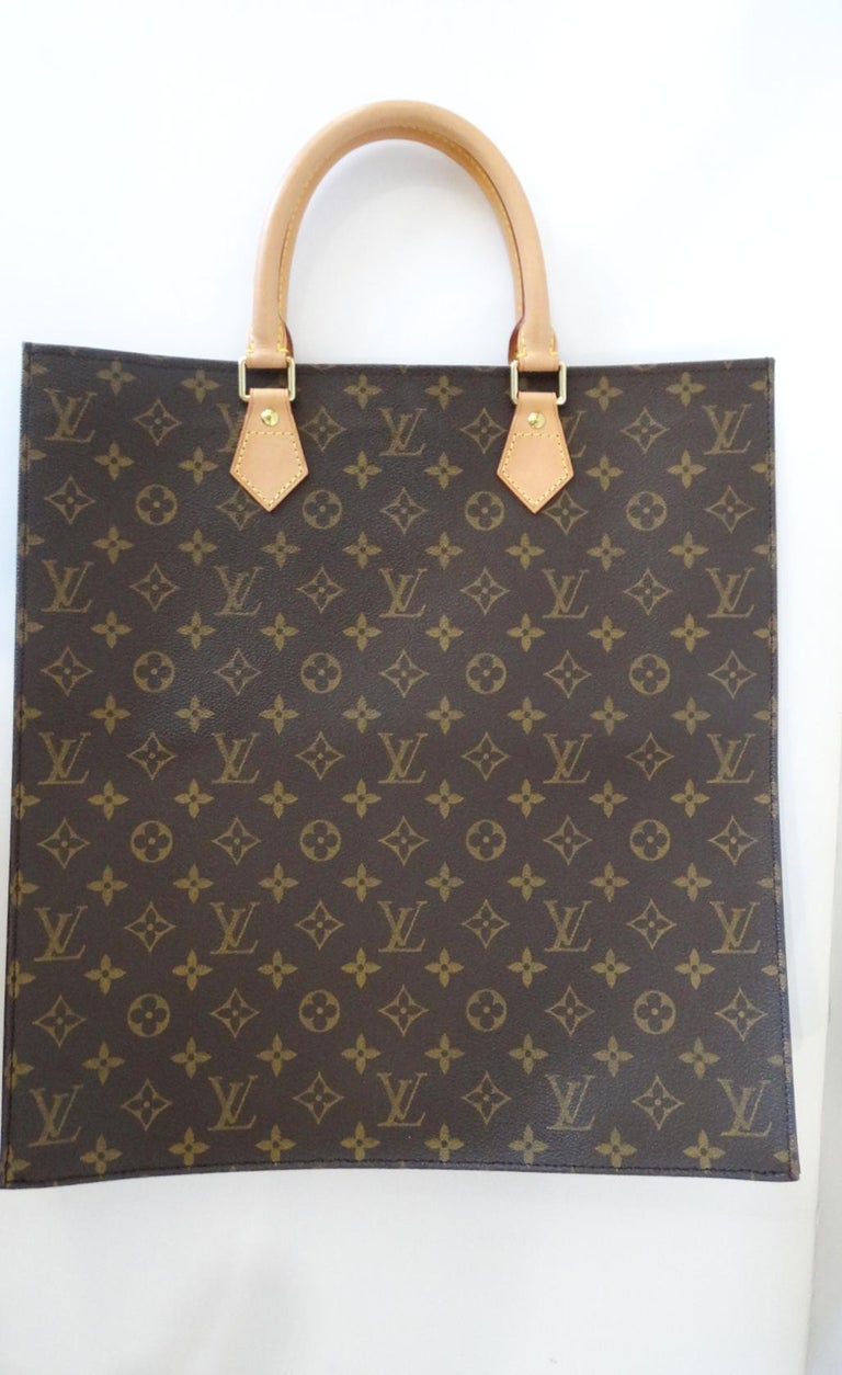 Louis Vuitton 2007 Monogram Sac Plat at 1stDibs | wooden purse handles ...