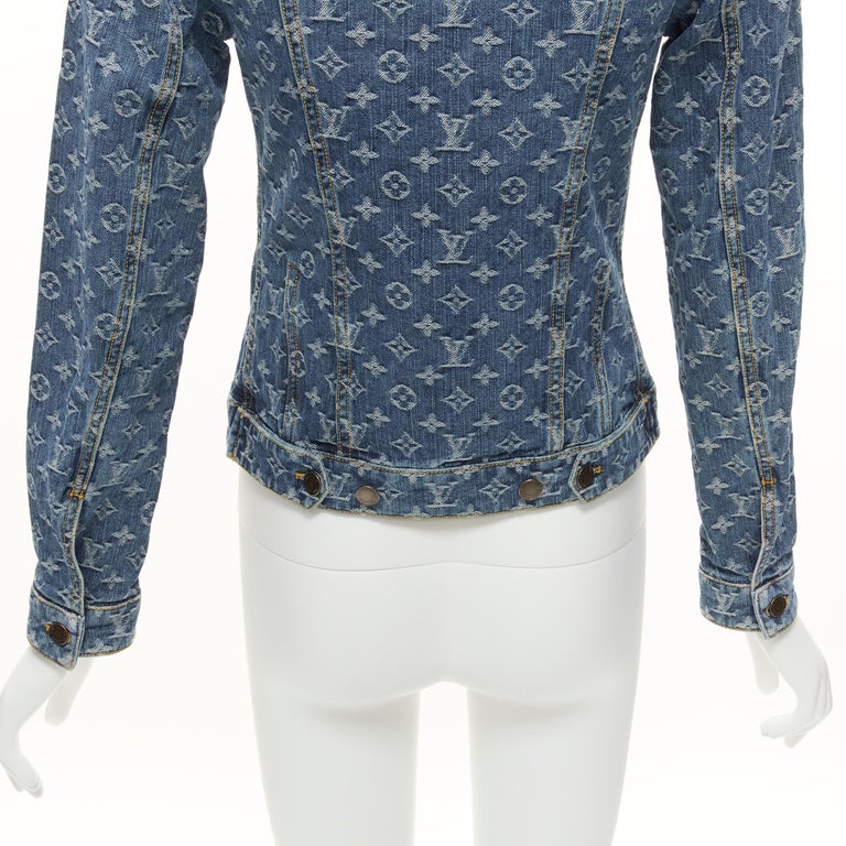 LOUIS VUITTON 2008 Vintage blue LV monogram denim trucker jacket FR34 ...
